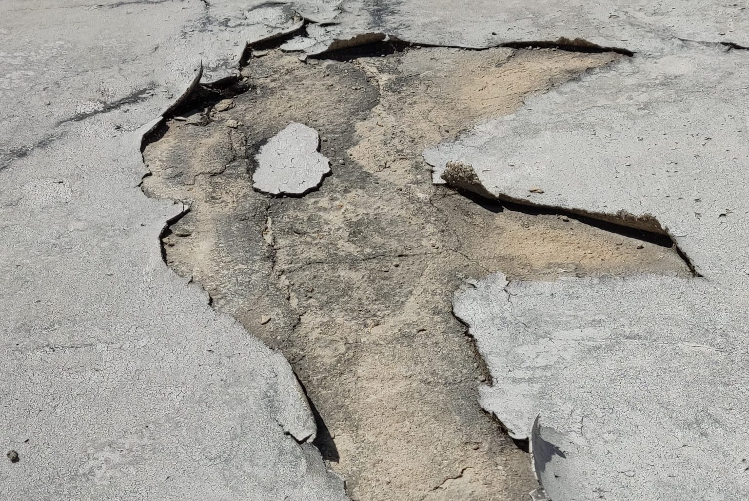 ¿Cómo preparar un techo de concreto para impermeabilizar? – Tisau Materials